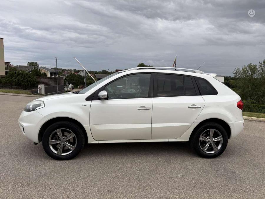Balts Renault Koleos 2013 Tauragė, ar dzinēja tilpumu 2.00 L un nobraukumu 210 tūkst. km par 4700 €, foto 5 vietnē AUTOMOTO.COM.LV