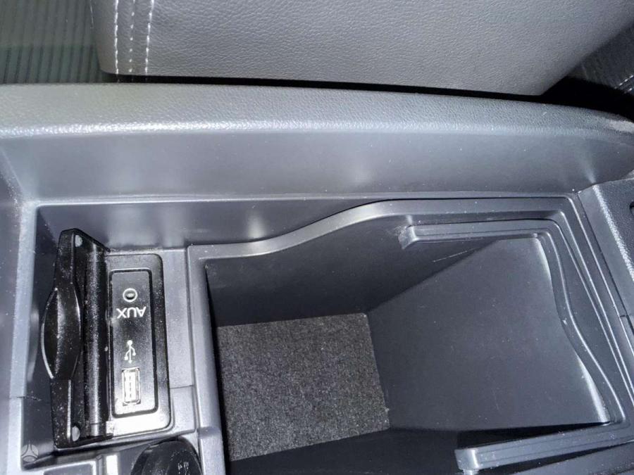 Balts Renault Koleos 2013 Tauragė, ar dzinēja tilpumu 2.00 L un nobraukumu 210 tūkst. km par 4700 €, foto 25 vietnē AUTOMOTO.COM.LV