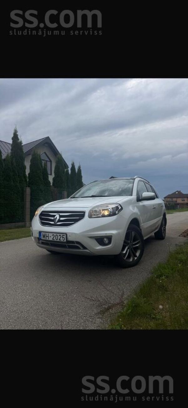 White Renault Koleos 2013 in Riga, with an engine capacity of 2.00 L and mileage of 200 thousand km for 4700 €, photo 3 on AUTOMOTO.COM.LV
