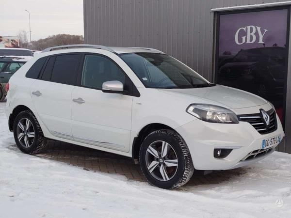 White Renault Koleos 2014 in Taurage, with an engine capacity of 2.00 L and mileage of 206 thousand km for 5600 €, photo 3 on AUTOMOTO.COM.LV