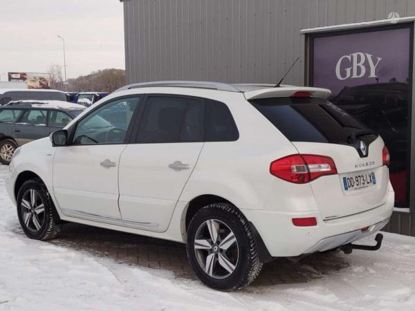 White Renault Koleos 2014 in Taurage, with an engine capacity of 2.00 L and mileage of 206 thousand km for 5600 €, photo 5 on AUTOMOTO.COM.LV