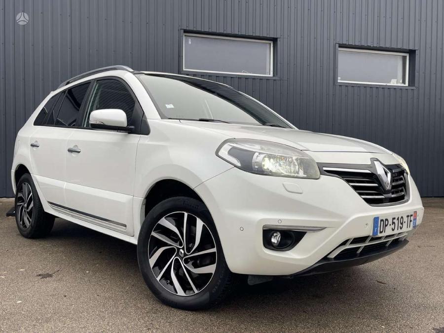 White Renault Koleos 2015 in Taurage, with an engine capacity of 2.00 L and mileage of 269 thousand km for 5800 €, photo 4 on AUTOMOTO.COM.LV