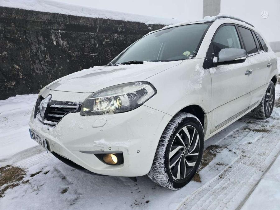 Balts Renault Koleos 2015 Tauragė, ar dzinēja tilpumu 2.00 L un nobraukumu 300 tūkst. km par 4900 €, foto 1 vietnē AUTOMOTO.COM.LV
