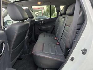 Balts Renault Koleos 2015 Tauragė, ar dzinēja tilpumu 2.00 L un nobraukumu 300 tūkst. km par 4800 €, foto 25 vietnē AUTOMOTO.COM.LV