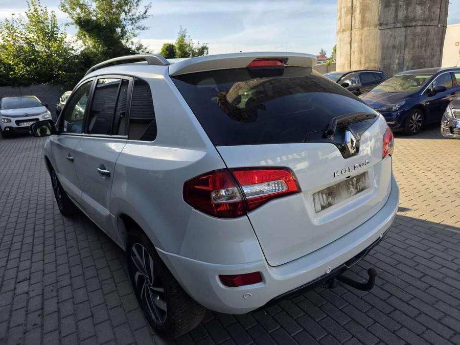 Balts Renault Koleos 2015 Tauragė, ar dzinēja tilpumu 2.00 L un nobraukumu 250 tūkst. km par 4900 €, foto 3 vietnē AUTOMOTO.COM.LV