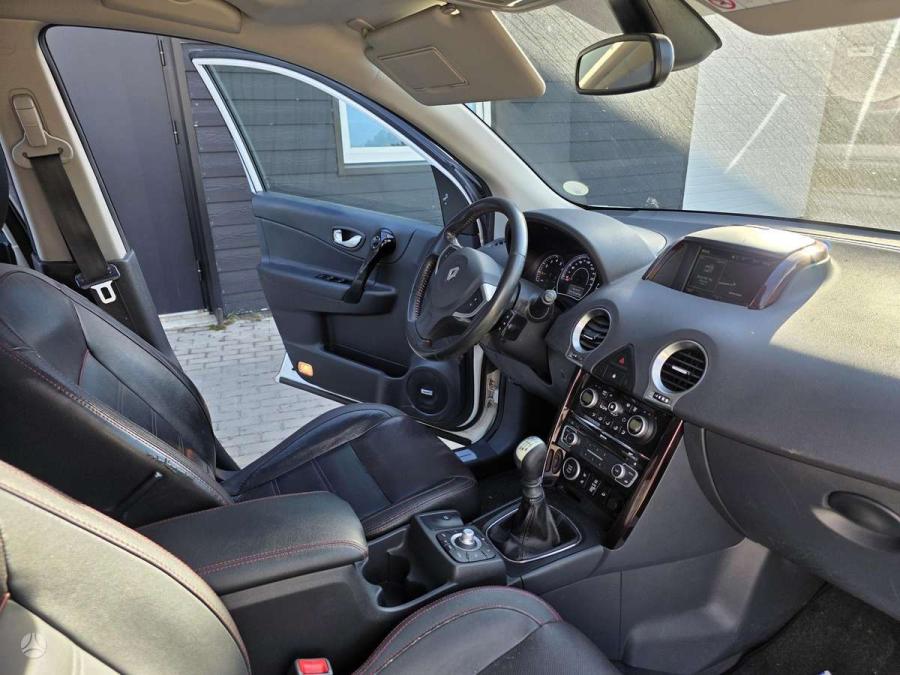 Balts Renault Koleos 2015 Tauragė, ar dzinēja tilpumu 2.00 L un nobraukumu 250 tūkst. km par 4900 €, foto 12 vietnē AUTOMOTO.COM.LV