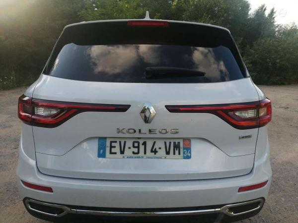 White Renault Koleos 2018 in Utena, with an engine capacity of 2.00 L and mileage of 338 thousand km for 8900 €, photo 9 on AUTOMOTO.COM.LV