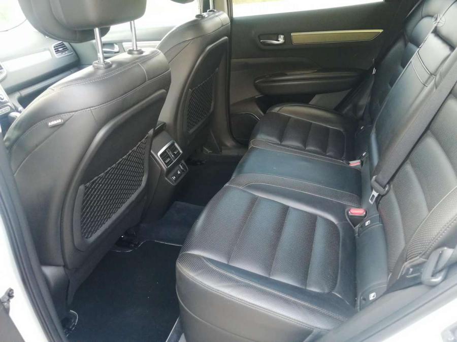 White Renault Koleos 2018 in Utena, with an engine capacity of 2.00 L and mileage of 338 thousand km for 8900 €, photo 15 on AUTOMOTO.COM.LV