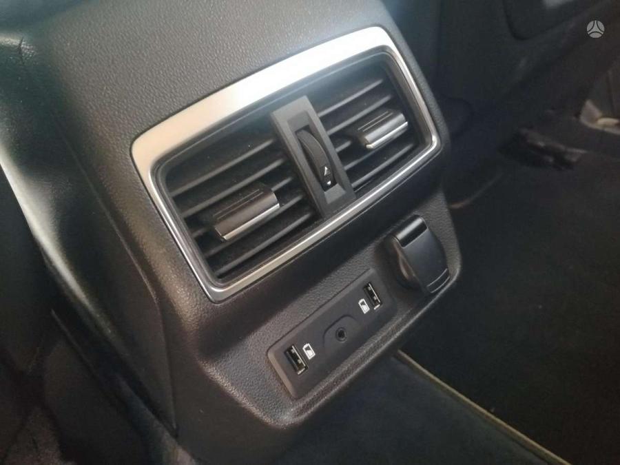 White Renault Koleos 2018 in Utena, with an engine capacity of 2.00 L and mileage of 338 thousand km for 8900 €, photo 16 on AUTOMOTO.COM.LV