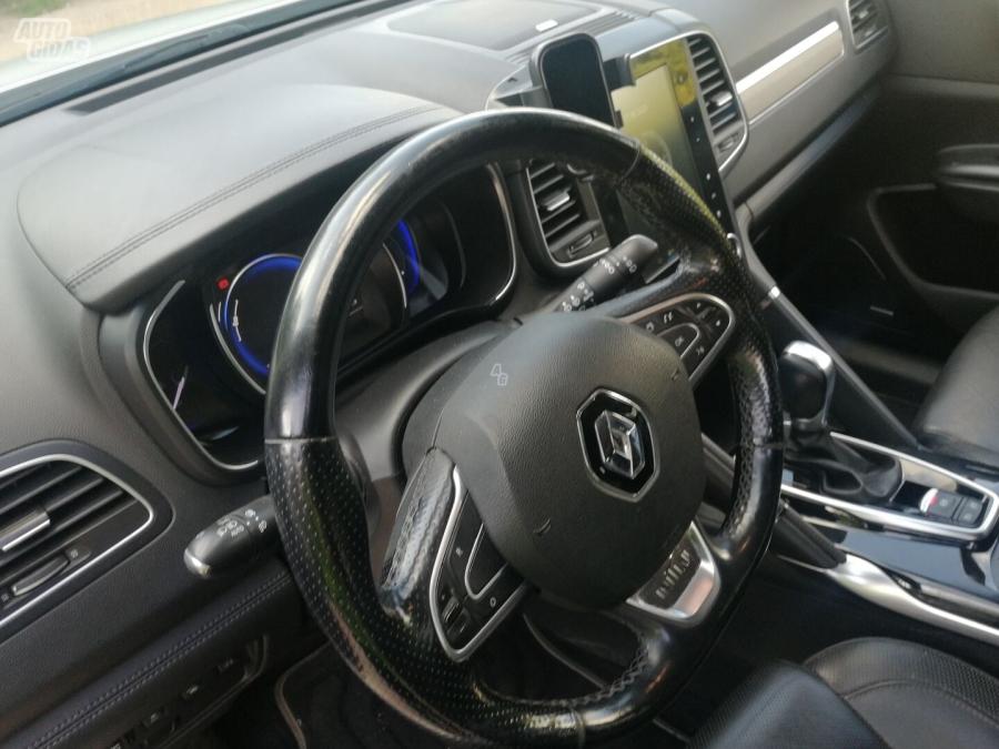 White Renault Koleos 2018 in Utena, with an engine capacity of 2.00 L and mileage of 338 thousand km for 8700 €, photo 18 on AUTOMOTO.COM.LV