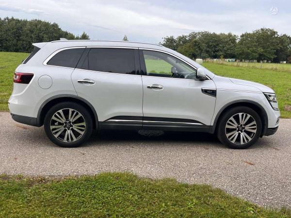 White Renault Koleos 2018 in Taurage, with an engine capacity of 2.00 L and mileage of 292 thousand km for 5900 €, photo 4 on AUTOMOTO.COM.LV