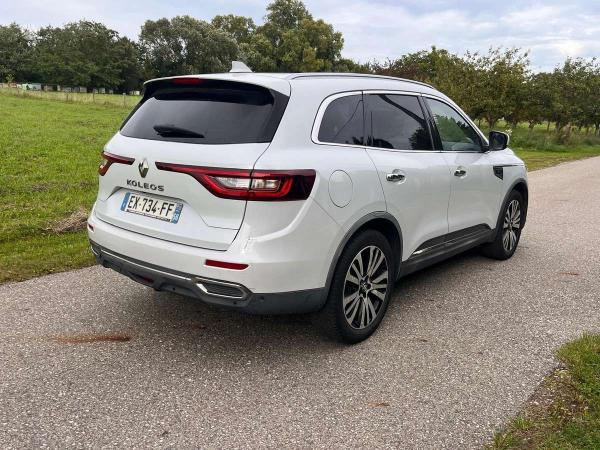 White Renault Koleos 2018 in Taurage, with an engine capacity of 2.00 L and mileage of 292 thousand km for 5900 €, photo 6 on AUTOMOTO.COM.LV