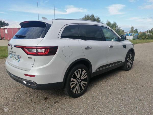 White Renault Koleos 2018 in Utena, with an engine capacity of 2.00 L and mileage of 338 thousand km for 8200 €, photo 6 on AUTOMOTO.COM.LV