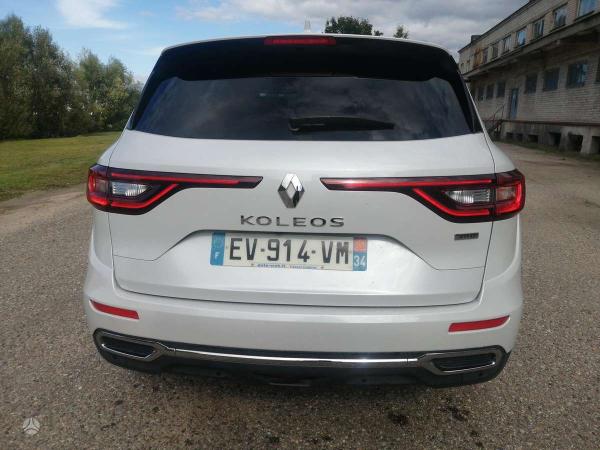 White Renault Koleos 2018 in Utena, with an engine capacity of 2.00 L and mileage of 338 thousand km for 8200 €, photo 7 on AUTOMOTO.COM.LV