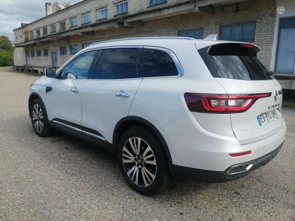 White Renault Koleos 2018 in Utena, with an engine capacity of 2.00 L and mileage of 338 thousand km for 8200 €, photo 8 on AUTOMOTO.COM.LV