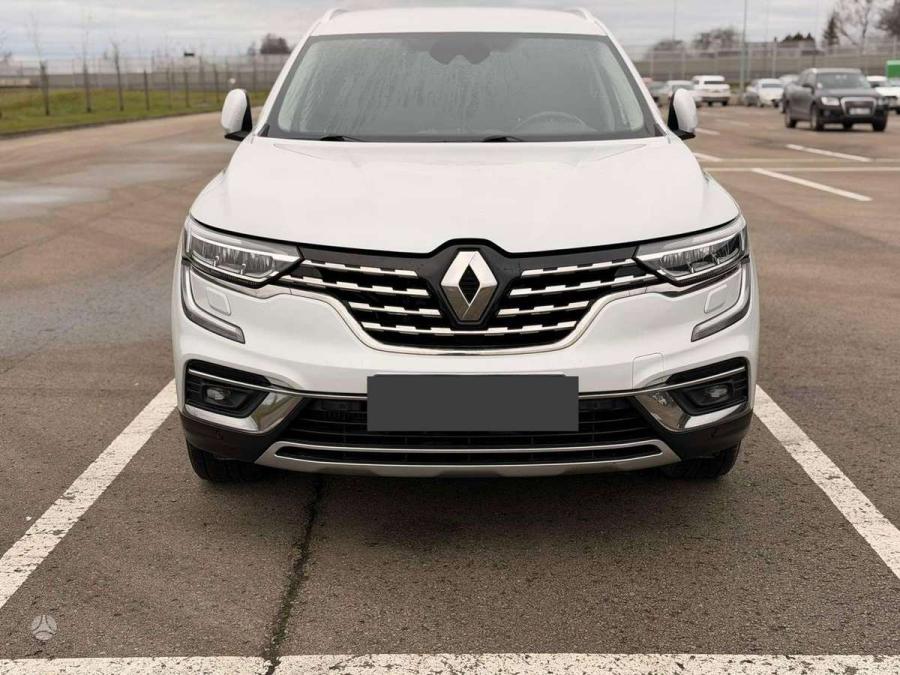 White Renault Koleos 2021 in Siauliai, with an engine capacity of 1.30 L and mileage of 105 thousand km for 16800 €, photo 3 on AUTOMOTO.COM.LV