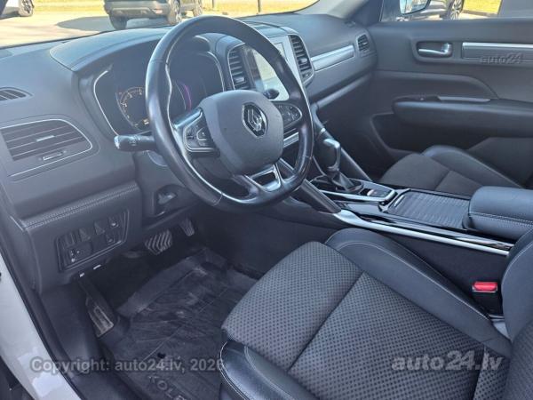 White Renault Koleos 2021 in Tartu, with an engine capacity of 1.30 L and mileage of 100 thousand km for 16990 €, photo 8 on AUTOMOTO.COM.LV