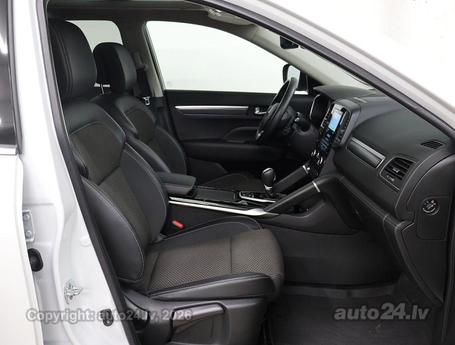 White Renault Koleos 2023 in Tallinn, with an engine capacity of 1.30 L and mileage of 48 thousand km for 22900 €, photo 12 on AUTOMOTO.COM.LV