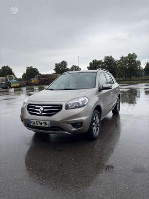 Yellow Renault Koleos 2012 in Taurage, with an engine capacity of 2.00 L and mileage of 201 thousand km for 4000 €, photo 3 on AUTOMOTO.COM.LV