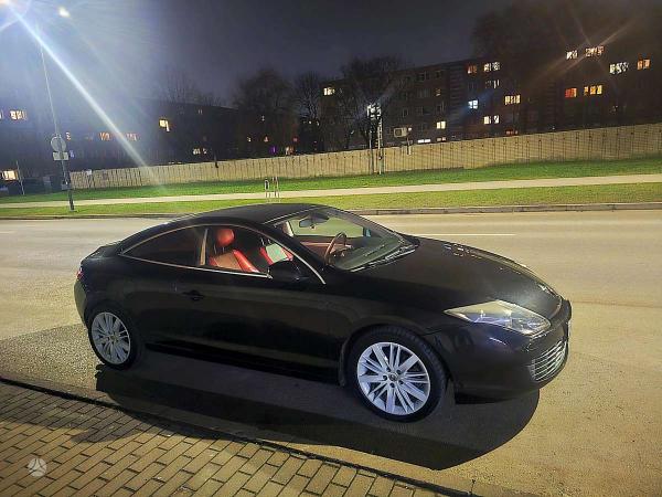 Черный Рено Лагуна 2009 в Каунас, объемом двигателя 2.00 л и пробегом 228 тыс. км за 4499 €, фото 3 на AUTOMOTO.COM.LV