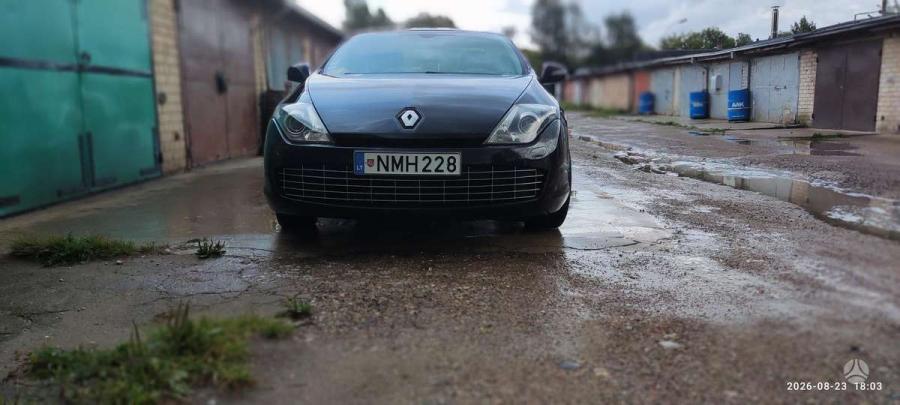 Black Renault Laguna 2009 in Siauliai, with an engine capacity of 2.00 L and mileage of 300 thousand km for 2450 €, photo 9 on AUTOMOTO.COM.LV