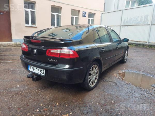 Black Renault Laguna 2003 in Riga, with an engine capacity of 1.80 L and mileage of 214 thousand km for 500 €, photo 1 on AUTOMOTO.COM.LV