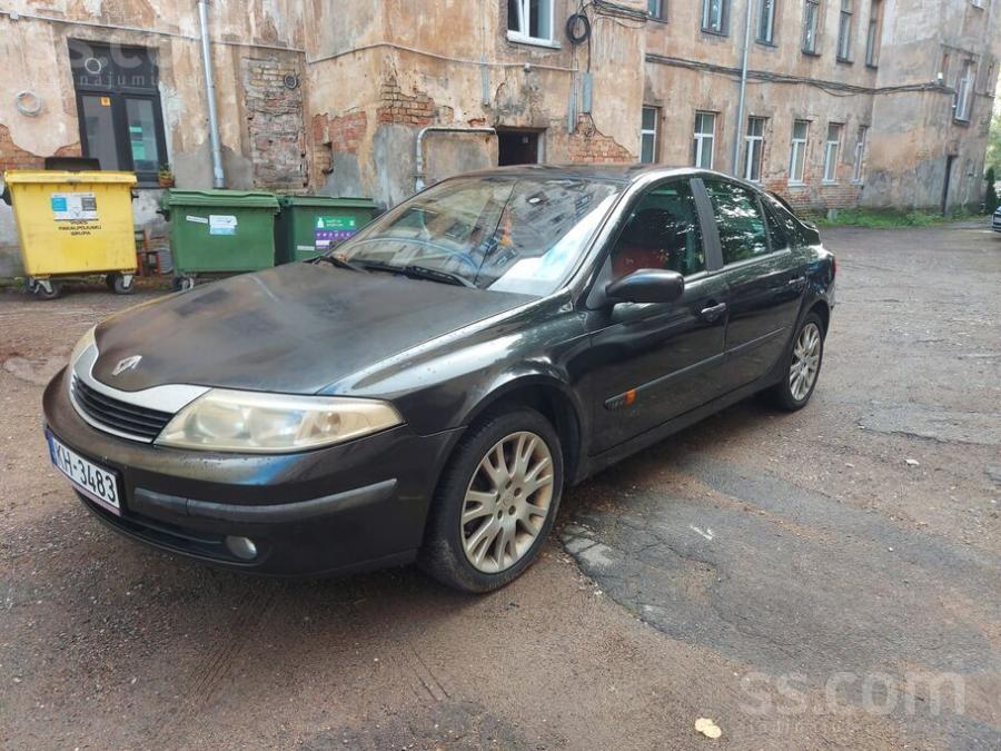 Black Renault Laguna 2003 in Riga, with an engine capacity of 1.80 L and mileage of 214 thousand km for 500 €, photo 3 on AUTOMOTO.COM.LV