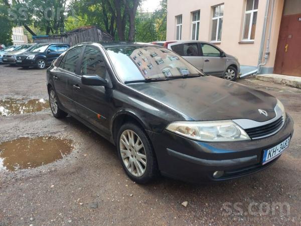 Black Renault Laguna 2003 in Riga, with an engine capacity of 1.80 L and mileage of 214 thousand km for 500 €, photo 5 on AUTOMOTO.COM.LV
