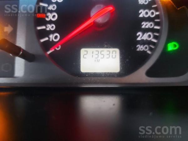 Black Renault Laguna 2003 in Riga, with an engine capacity of 1.80 L and mileage of 214 thousand km for 500 €, photo 6 on AUTOMOTO.COM.LV