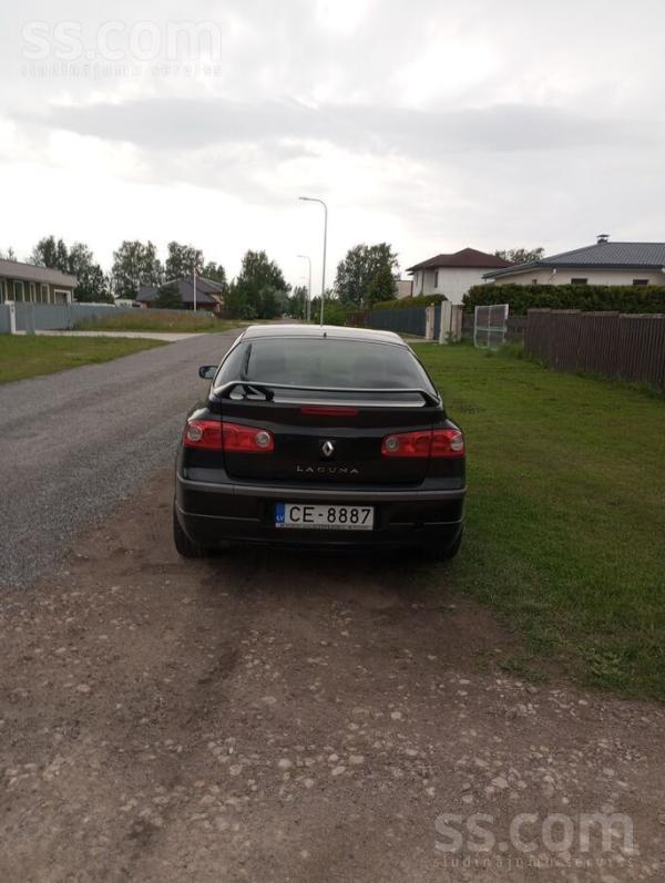 Melns Renault Laguna 2007 Rīga, ar dzinēja tilpumu 2.00 L un nobraukumu 237 tūkst. km par 950 €, foto 3 vietnē AUTOMOTO.COM.LV