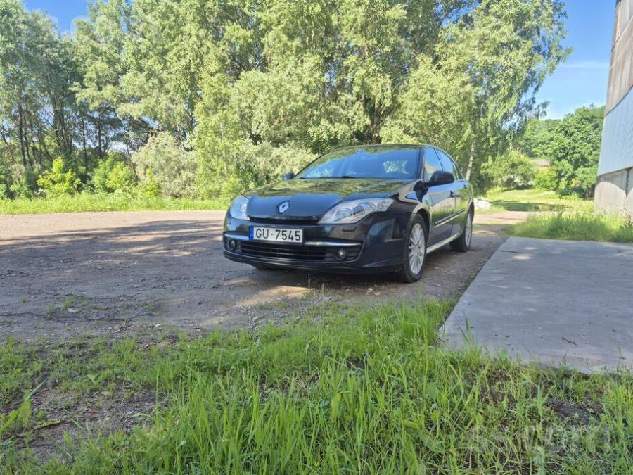 Black Renault Laguna 2007 in Kraslava, with an engine capacity of 2.00 L and mileage of 263 thousand km for 1500 €, photo 3 on AUTOMOTO.COM.LV