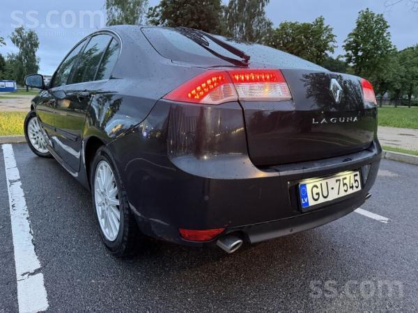 Melns Renault Laguna 2007 Rīga, ar dzinēja tilpumu 2.00 L un nobraukumu 263 tūkst. km par 2000 €, foto 5 vietnē AUTOMOTO.COM.LV