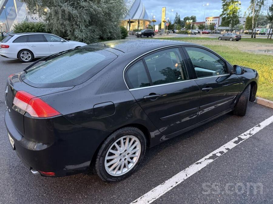 Black Renault Laguna 2007 in Riga, with an engine capacity of 2.00 L and mileage of 263 thousand km for 2000 €, photo 8 on AUTOMOTO.COM.LV
