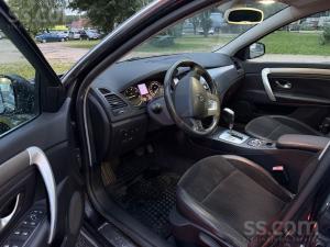 Black Renault Laguna 2007 in Riga, with an engine capacity of 2.00 L and mileage of 263 thousand km for 2000 €, photo 10 on AUTOMOTO.COM.LV