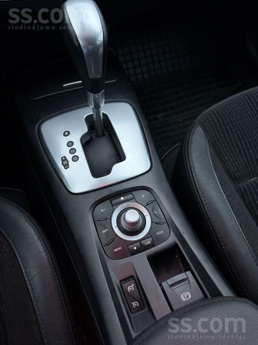 Black Renault Laguna 2007 in Riga, with an engine capacity of 2.00 L and mileage of 263 thousand km for 2000 €, photo 15 on AUTOMOTO.COM.LV