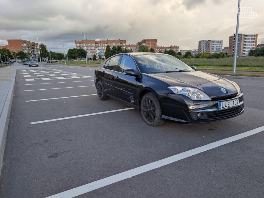 Black Renault Laguna 2007 in Klaipeda, with an engine capacity of 2.00 L and mileage of 307 thousand km for 1100 €, photo 1 on AUTOMOTO.COM.LV