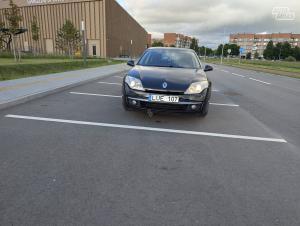 Black Renault Laguna 2007 in Klaipeda, with an engine capacity of 2.00 L and mileage of 307 thousand km for 1100 €, photo 4 on AUTOMOTO.COM.LV