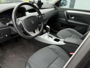Melns Renault Laguna 2007 Viļņa, ar dzinēja tilpumu 2.00 L un nobraukumu 207 tūkst. km par 1750 €, foto 13 vietnē AUTOMOTO.COM.LV