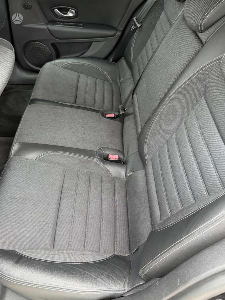 Melns Renault Laguna 2007 Viļņa, ar dzinēja tilpumu 2.00 L un nobraukumu 207 tūkst. km par 1750 €, foto 16 vietnē AUTOMOTO.COM.LV