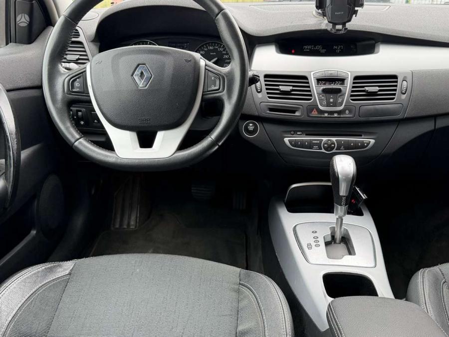 Melns Renault Laguna 2007 Viļņa, ar dzinēja tilpumu 2.00 L un nobraukumu 207 tūkst. km par 1750 €, foto 20 vietnē AUTOMOTO.COM.LV