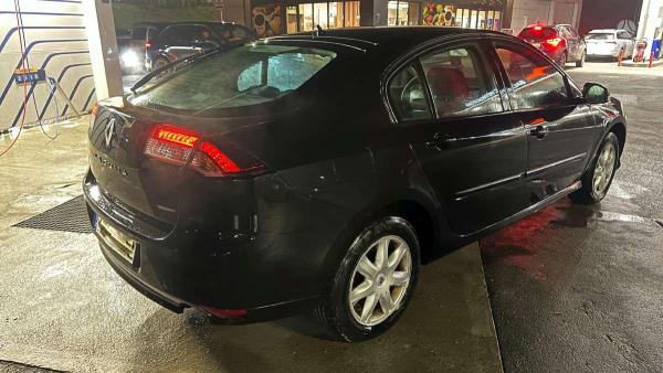 Black Renault Laguna 2009 in Vilnius, with an engine capacity of 1.46 L and mileage of 201 thousand km for 1500 €, photo 5 on AUTOMOTO.COM.LV