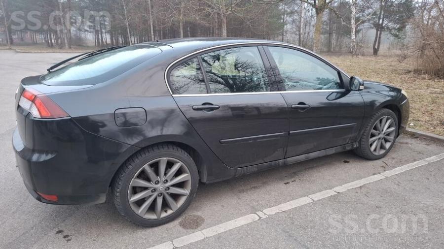 Melns Renault Laguna 2010 Liepāja, ar dzinēja tilpumu 1.60 L un nobraukumu 254 tūkst. km par 2100 €, foto 4 vietnē AUTOMOTO.COM.LV