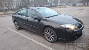 Melns Renault Laguna 2010 Liepāja, ar dzinēja tilpumu 1.60 L un nobraukumu 254 tūkst. km par 2100 €, foto 5 vietnē AUTOMOTO.COM.LV