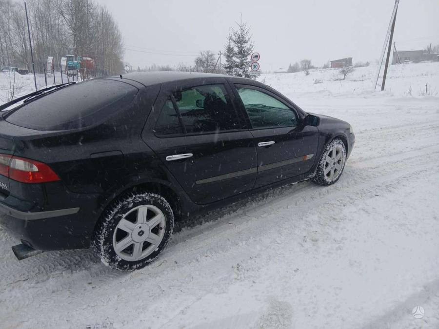 Melns Renault Laguna 2005 Šilalė, ar dzinēja tilpumu 1.90 L un nobraukumu 10 tūkst. km par 1100 €, foto 3 vietnē AUTOMOTO.COM.LV