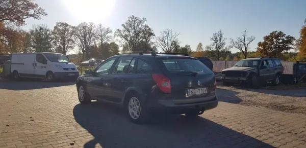 Черный Рено Лагуна 2005 в Валмиера, объемом двигателя 1.90 л и пробегом 322 тыс. км за 1350 €, фото 5 на AUTOMOTO.COM.LV