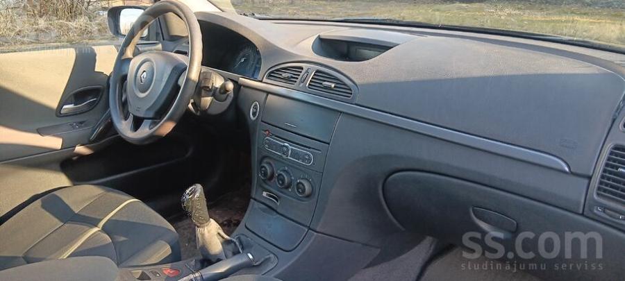 Black Renault Laguna 2006 in Jelgava, with an engine capacity of 2.00 L and mileage of 0 thousand km for 750 €, photo 11 on AUTOMOTO.COM.LV