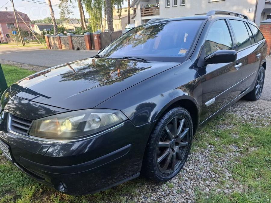 Black Renault Laguna 2006 in Daugavpils, with an engine capacity of 2.20 L and mileage of 290 thousand km for 1200 €, photo 3 on AUTOMOTO.COM.LV