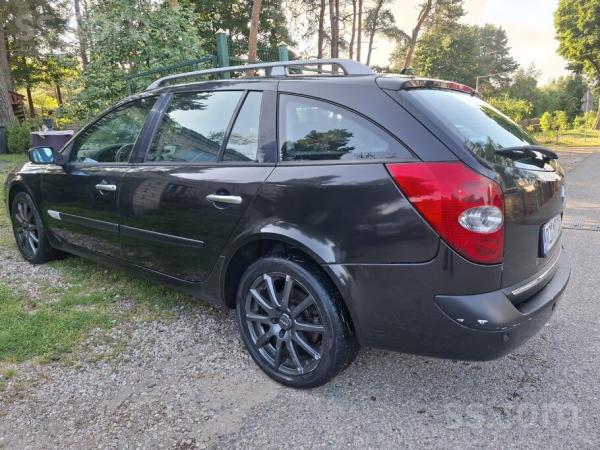 Black Renault Laguna 2006 in Daugavpils, with an engine capacity of 2.20 L and mileage of 290 thousand km for 1200 €, photo 3 on AUTOMOTO.COM.LV