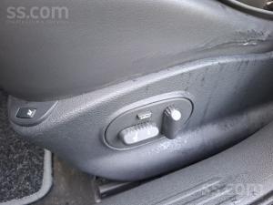 Black Renault Laguna 2006 in Daugavpils, with an engine capacity of 2.20 L and mileage of 290 thousand km for 1200 €, photo 15 on AUTOMOTO.COM.LV