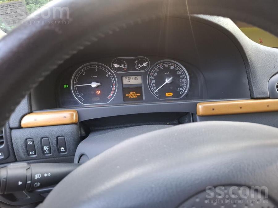 Black Renault Laguna 2006 in Daugavpils, with an engine capacity of 2.20 L and mileage of 290 thousand km for 1200 €, photo 16 on AUTOMOTO.COM.LV